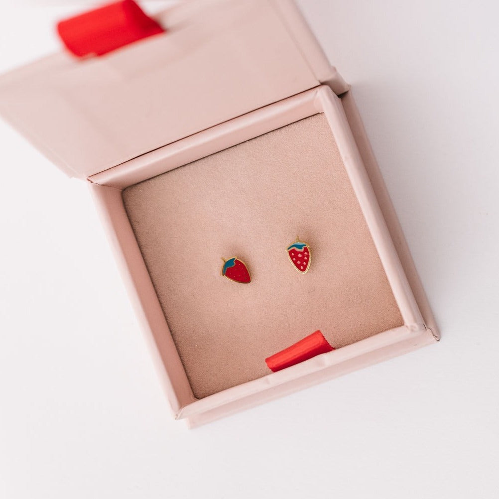 The Strawberry – Pip Pop Post