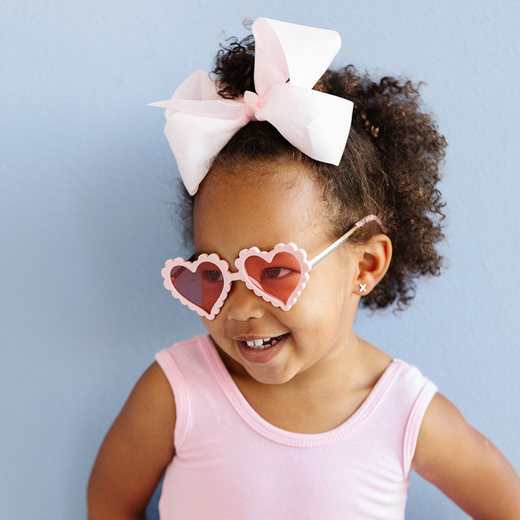 The Hug + Kiss – Pip Pop Post